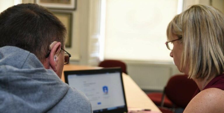 Interview tips for deaf job-seekers - Deaf Action